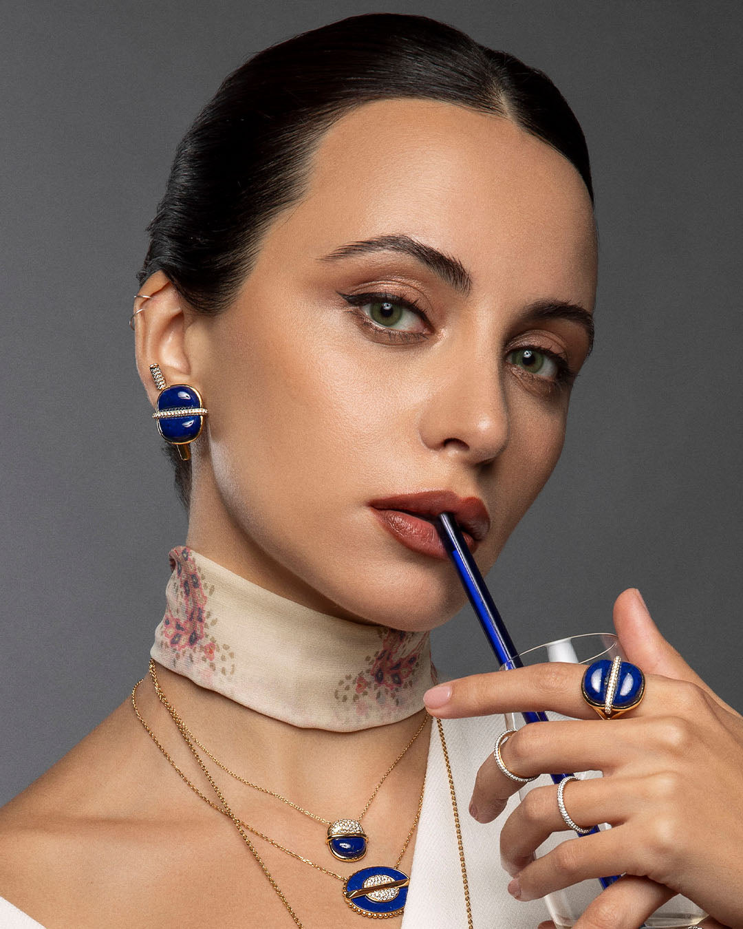 Amrita Large Round Ring in Lapis Lazuli – MARCELINE PARIS