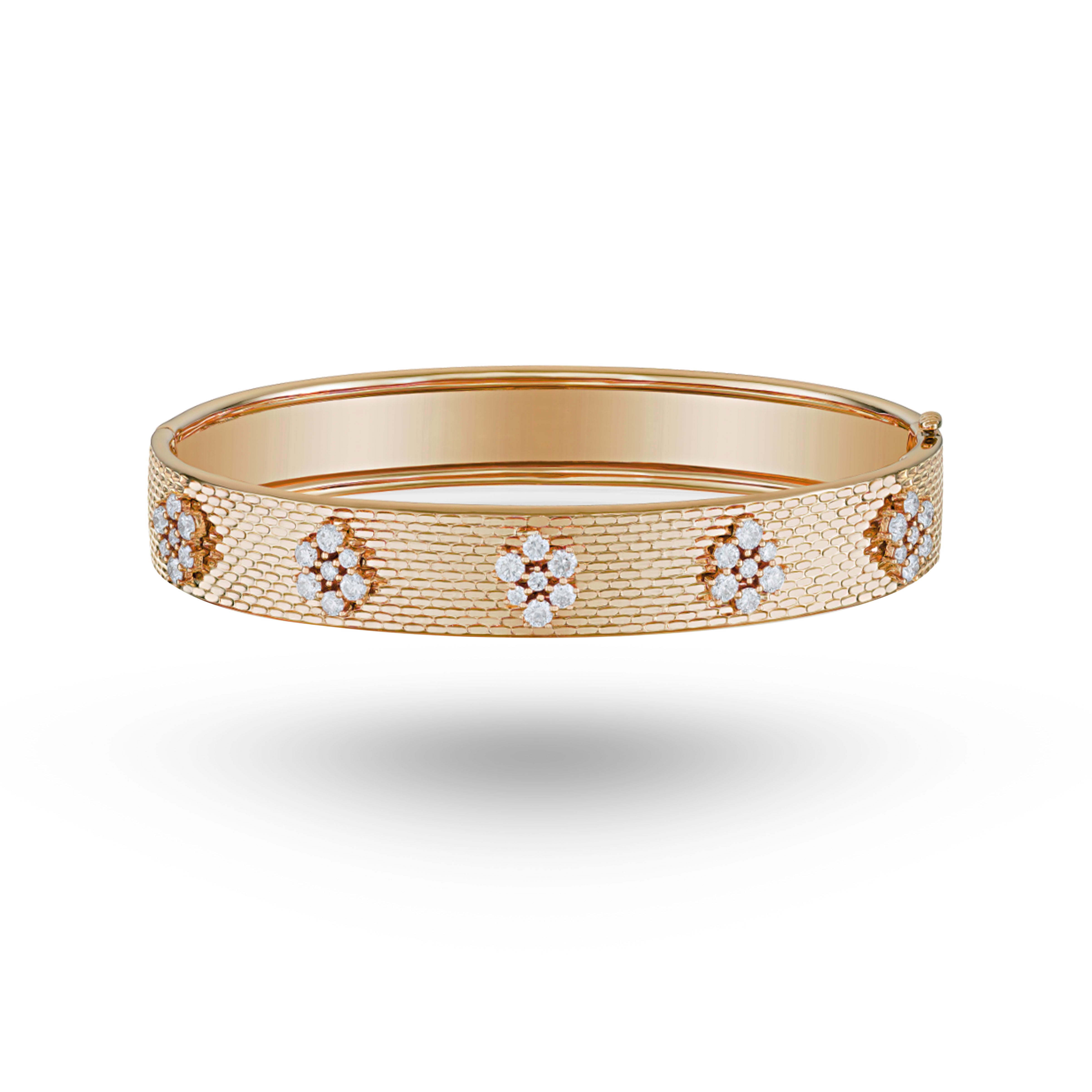 The Pleiades Diamond Large Bangle in 18K Yellow Gold and White Diamonds ...